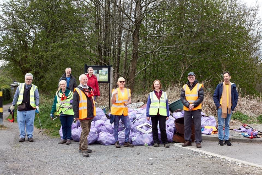 Rotary club receives Queen’s Award for Voluntary Service - Rotary in ...