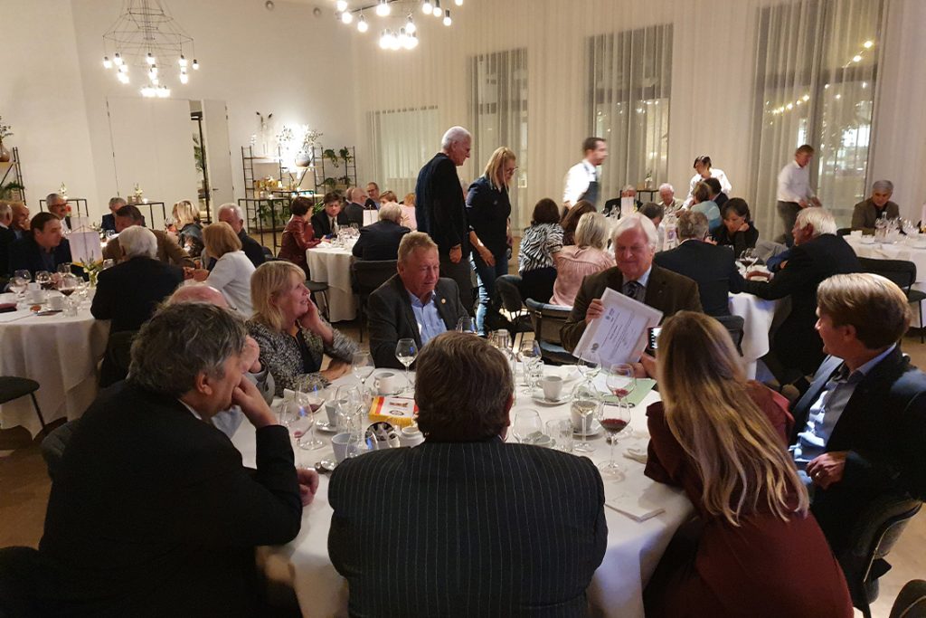 Young artist aces competition organised by the Rotary clubs of Kent ...